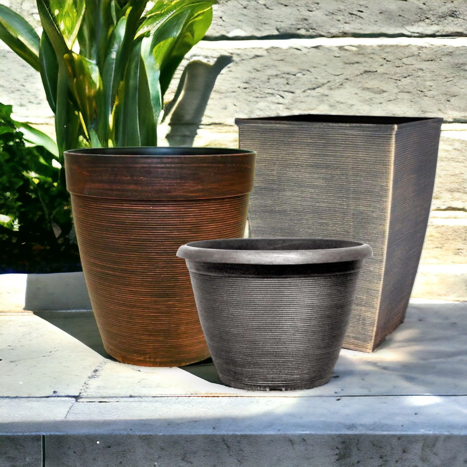 Pretty Pots - Helix Plant Pot Range - Outdoor Plastic Planters